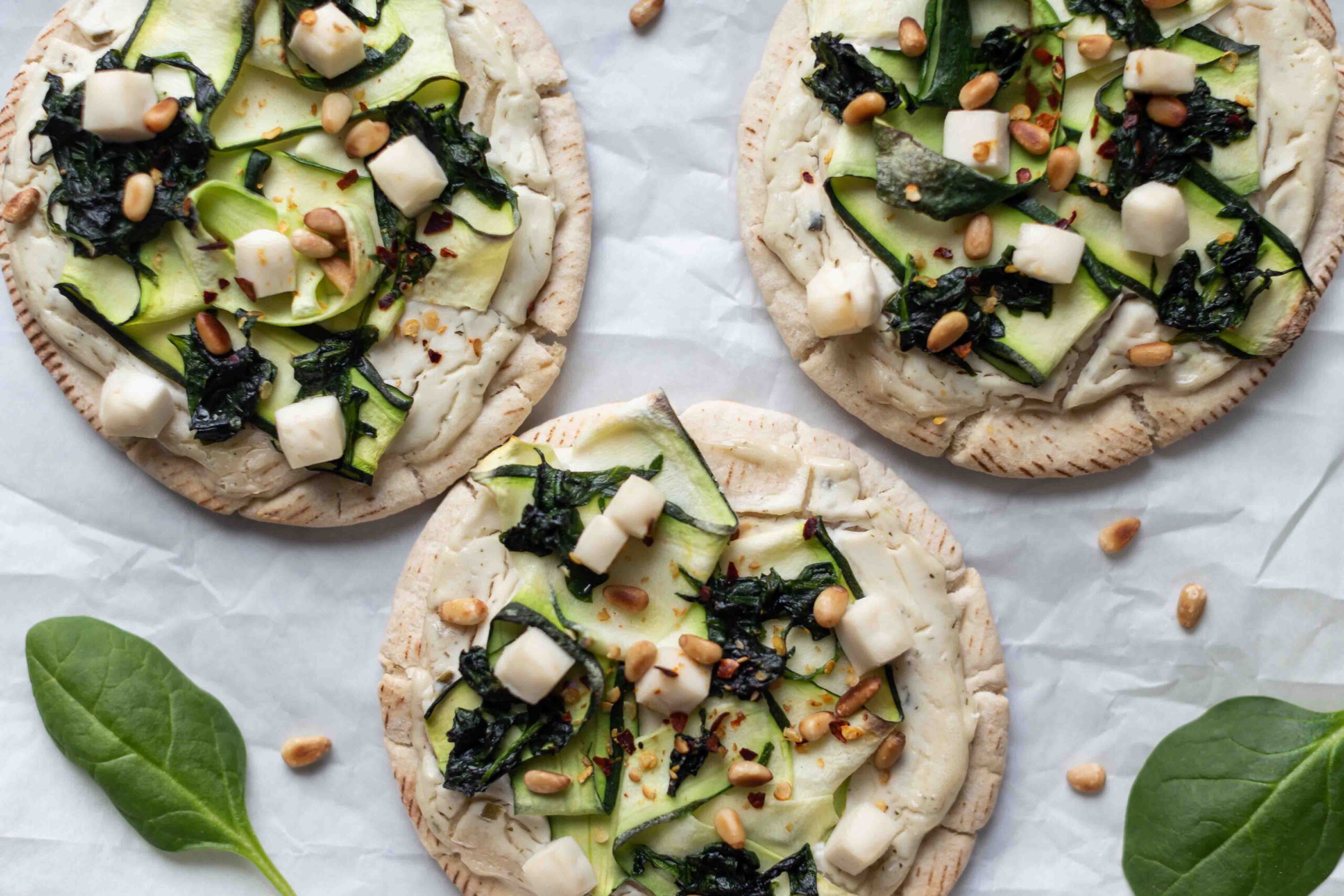 Vegane Pita Brot Pizza - Frisch Verliebt Blog aus Berlin